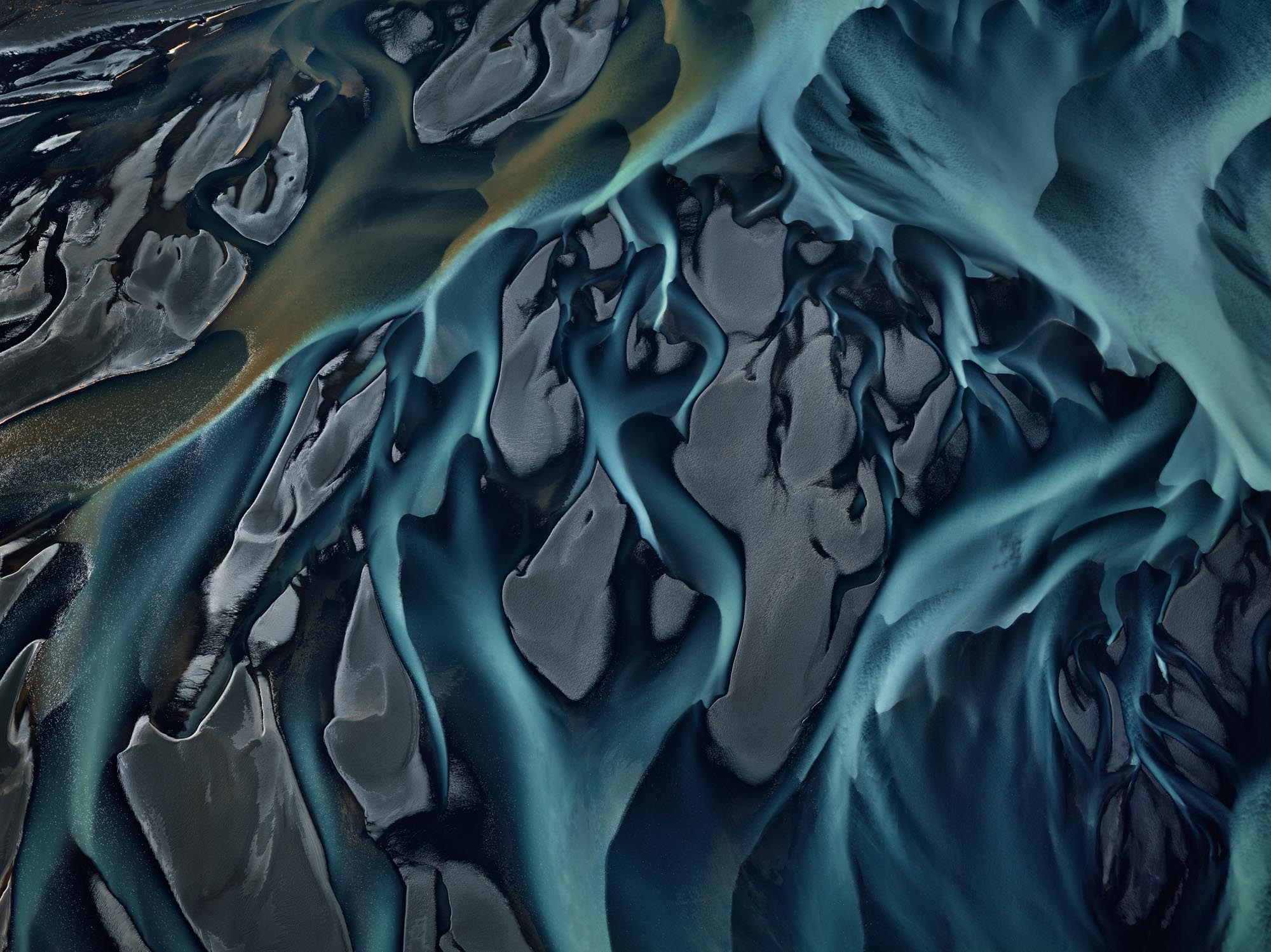 Edward Burtynsky: A Look at Extraction & Abstraction - FAD Magazine