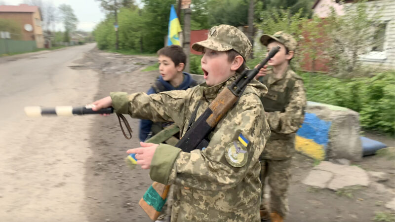 Francis Alÿs: Ricochets, Barbican Art Gallery - FAD Magazine