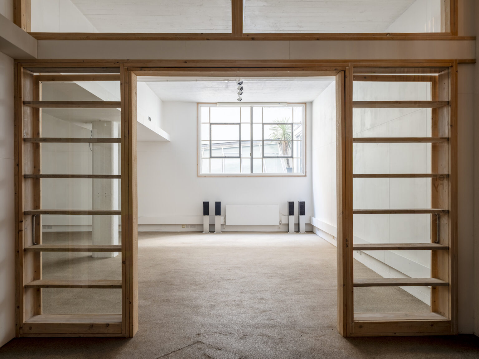 Palmer Gallery: Inside an Old Aeroworks Factory - FAD Magazine