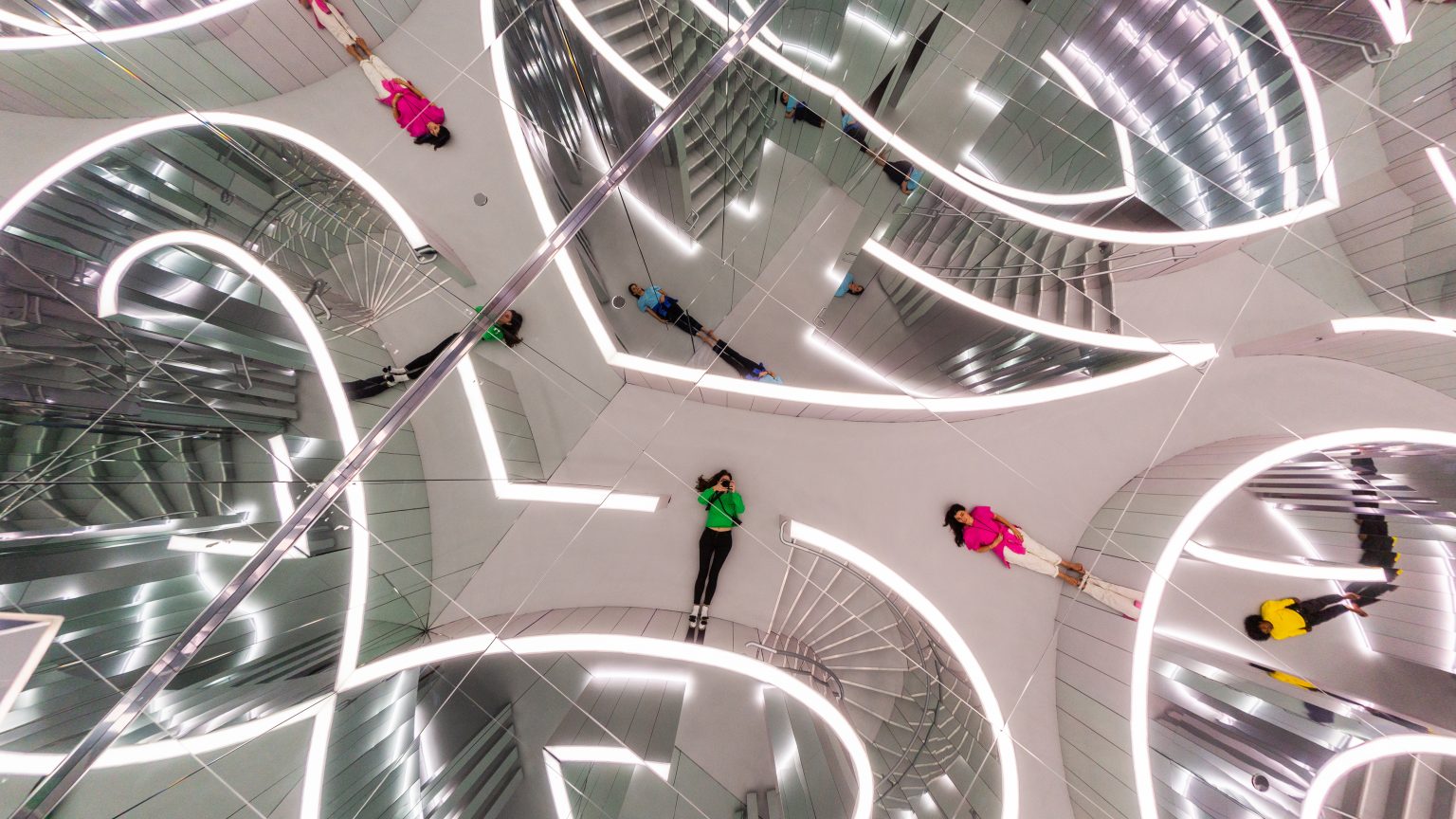 Es Devlin creates “The art of the future” for launch of Superblue - FAD ...