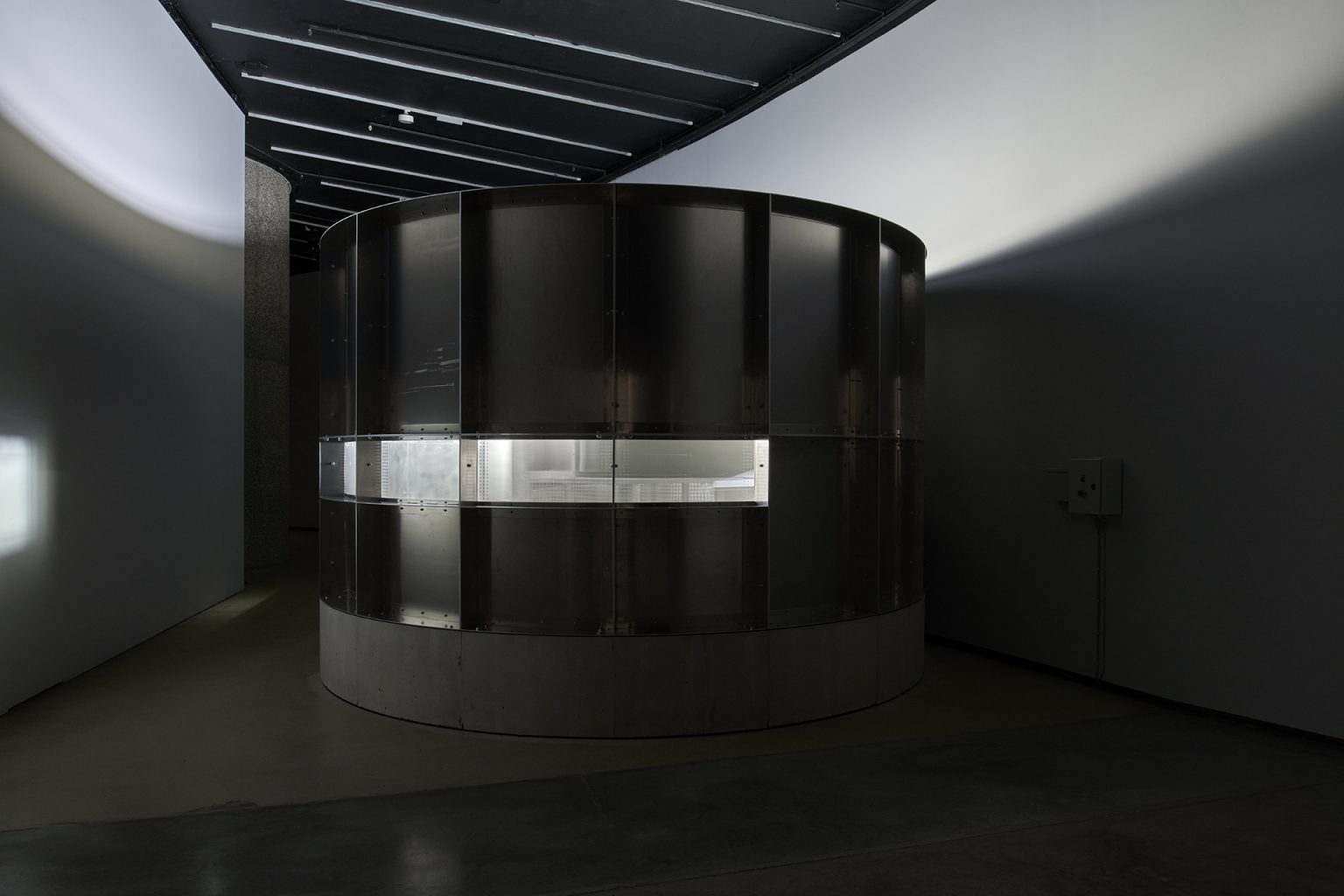 Lucy Raven transforms The Barbican's Curve with a major new exhibition ...