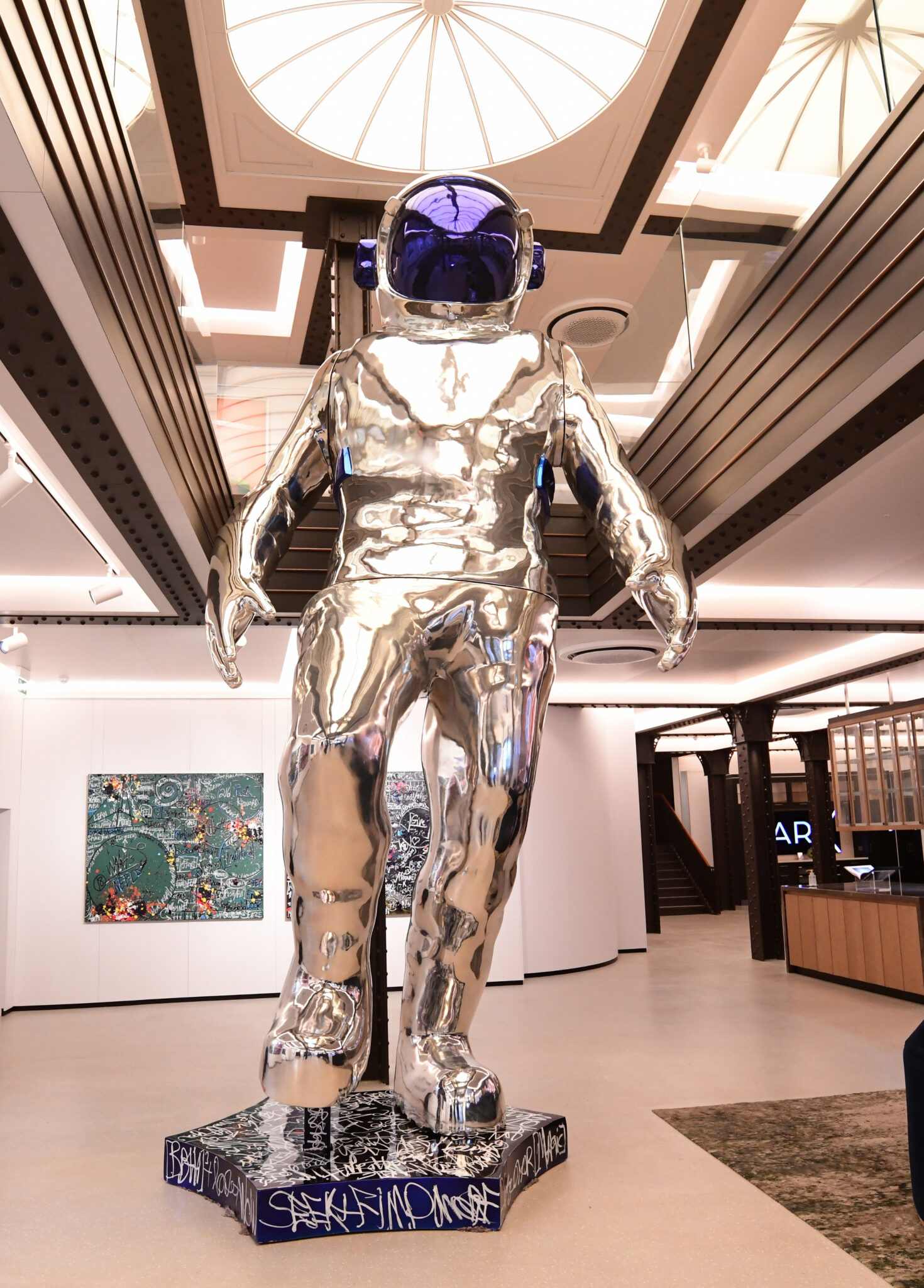 Brendan Murphy's monumental spaceman installation comes to London - FAD ...