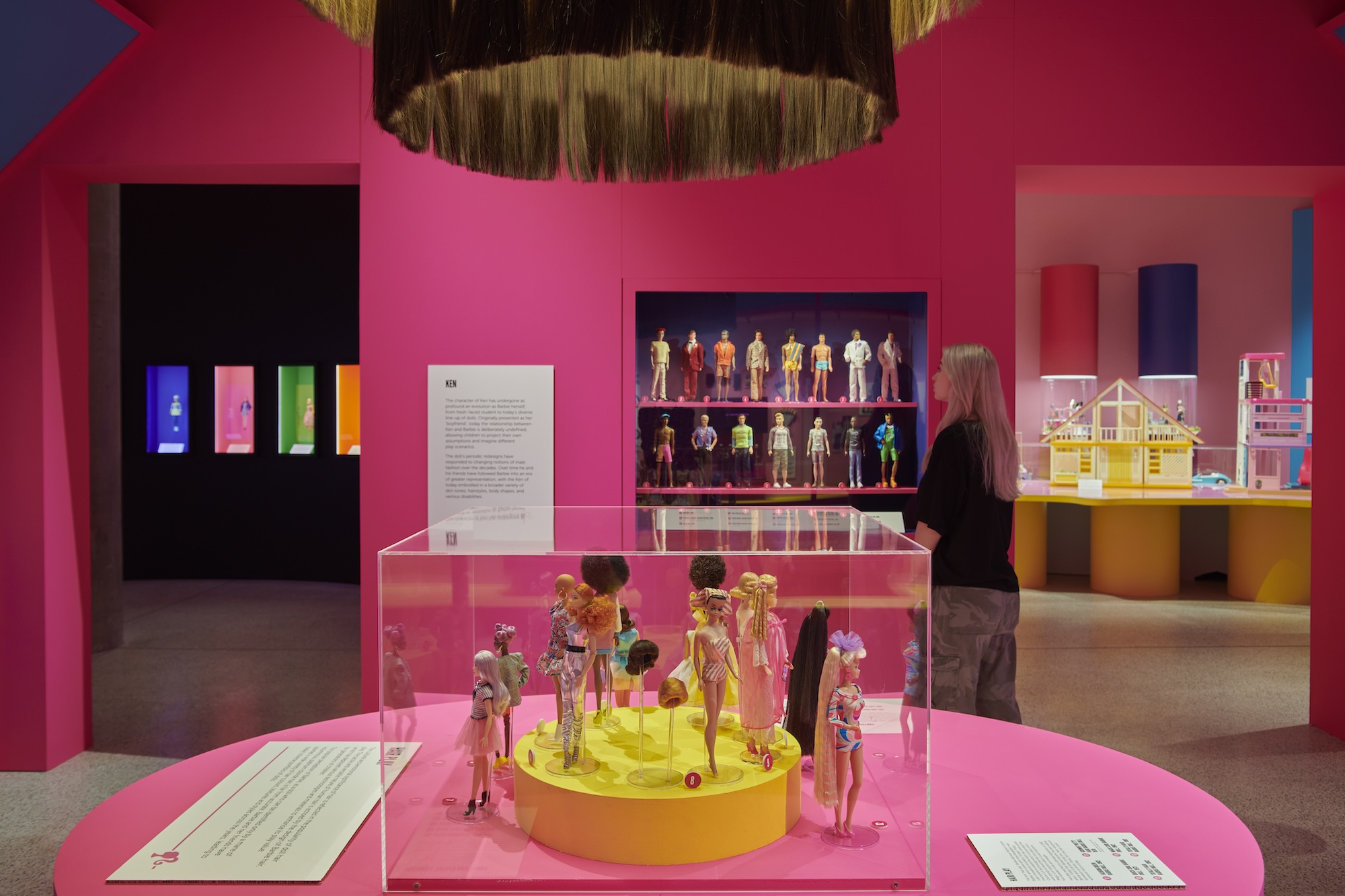 Barbie exhibition opens at the Design Museum - FAD Magazine