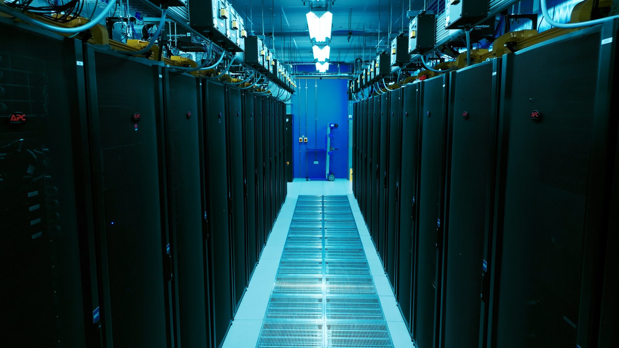 GOD-MODE_3 - FAD Magazine