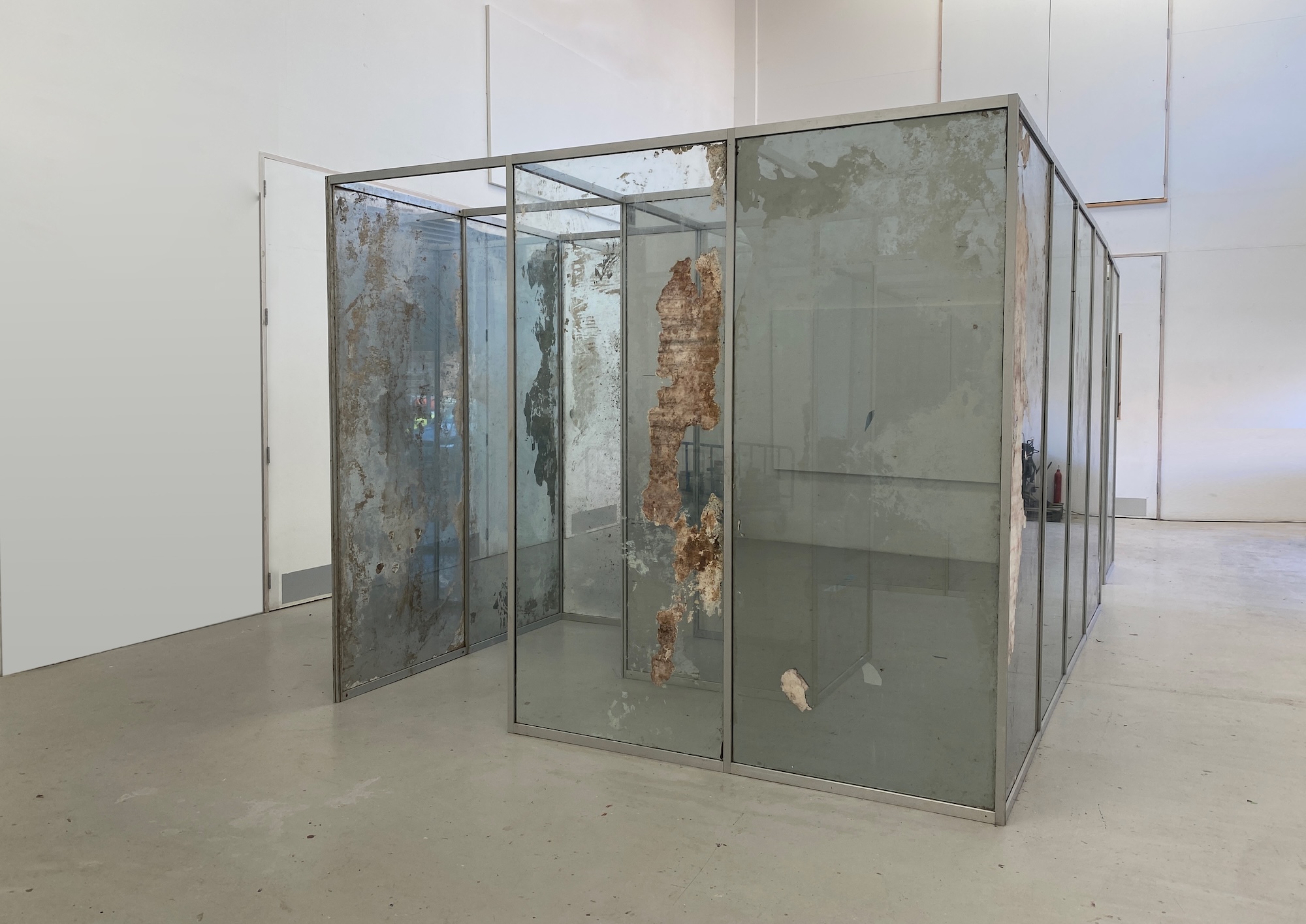 Saatchi Gallery to open landmark exhibition marking 40 years. - FAD ...