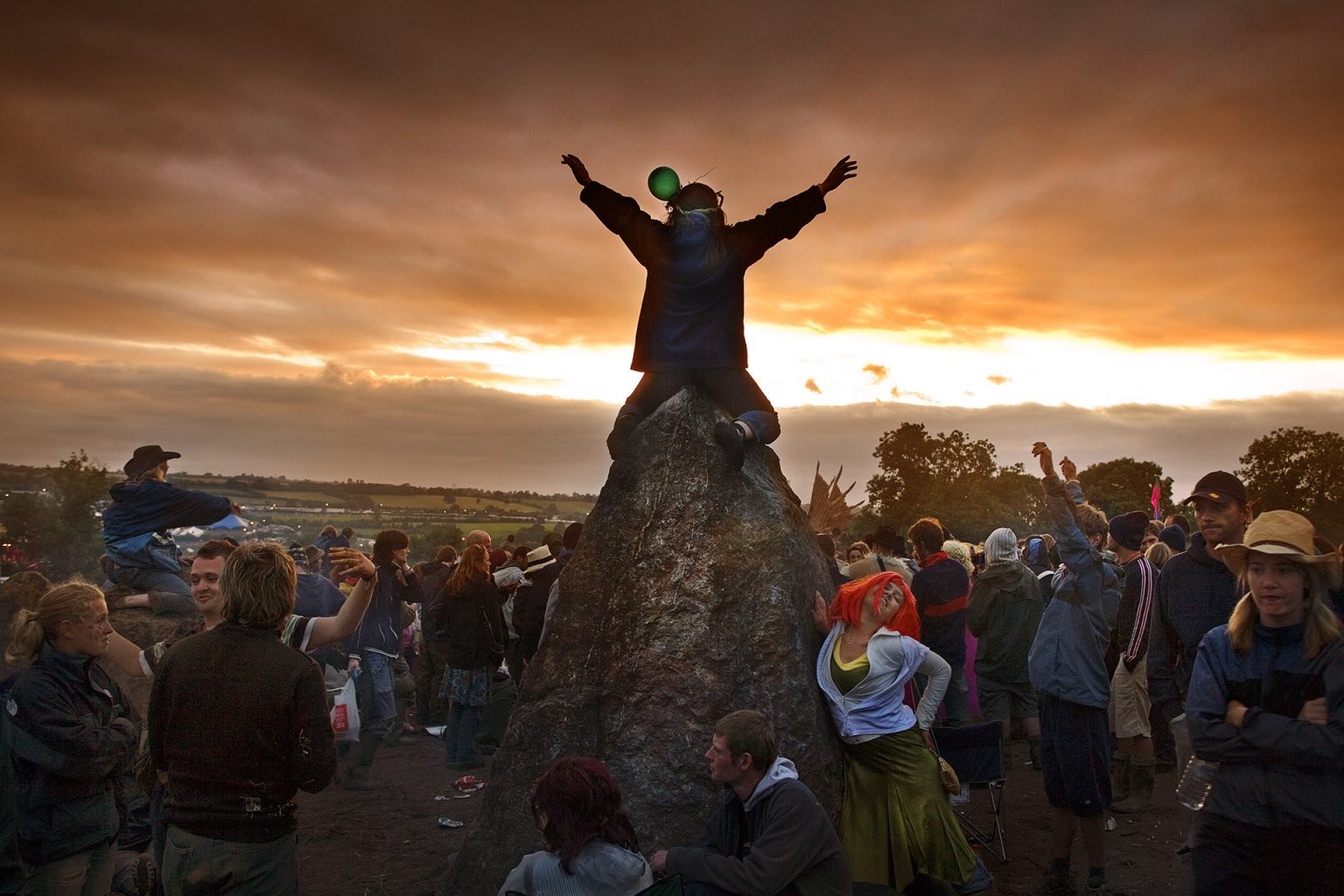 Glastonbury-2005-Stone-Circle-photographer-credit-Barry-Lewis-FAD ...