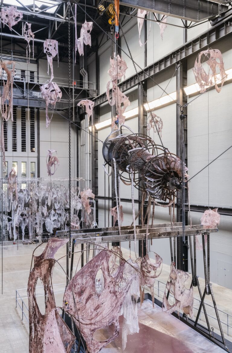 Mire Lee: Open Wound the Turbine Hall commission. - FAD Magazine
