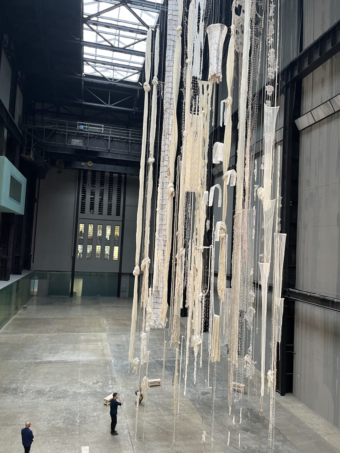 Hyundai Commission: Cecilia Vicuña: Brain Forest Quipu Installation View at Tate Modern 2022 ...