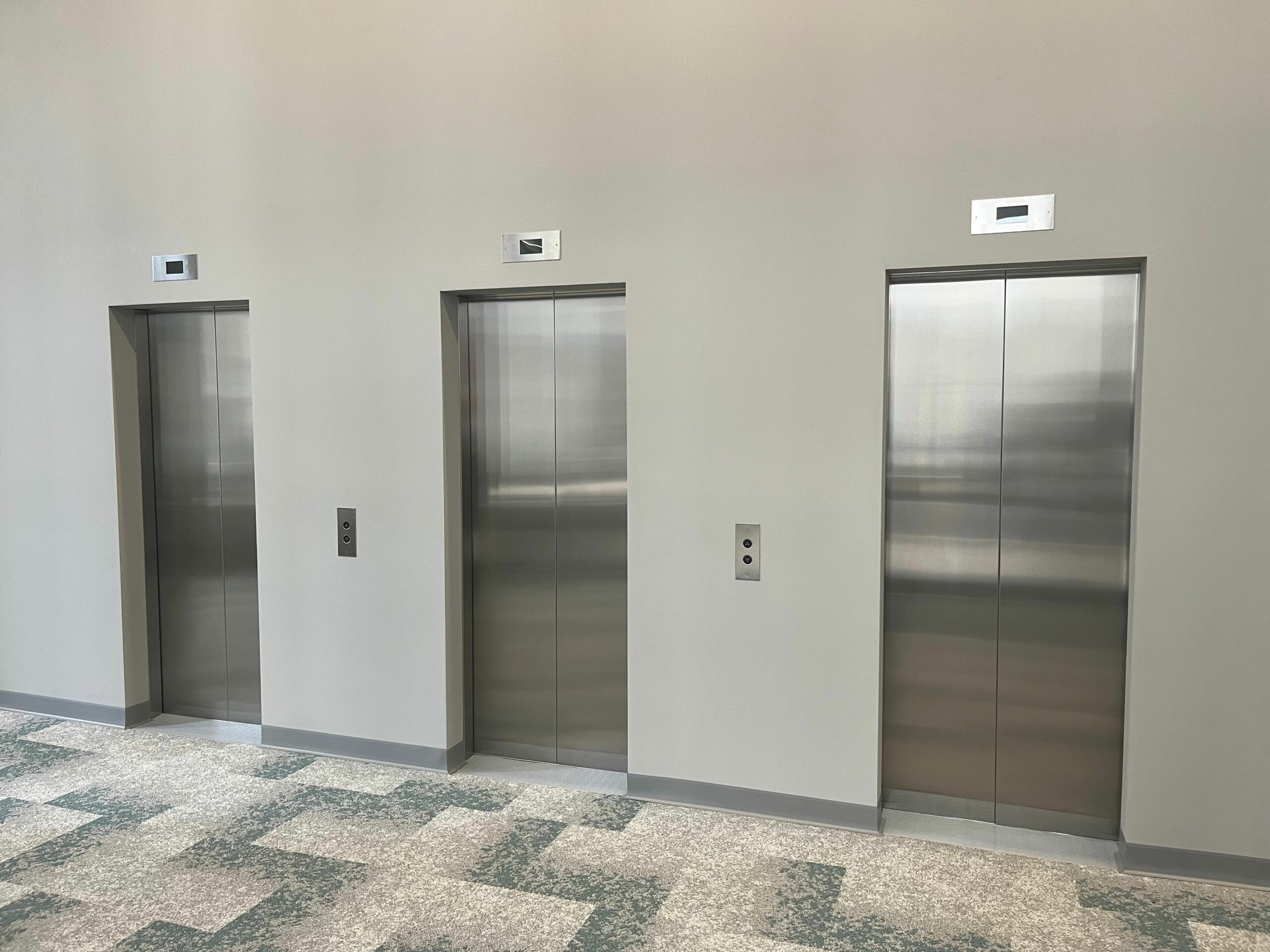 Avery Singer, Free Fall her first solo exhibition in the UK. - FAD Magazine