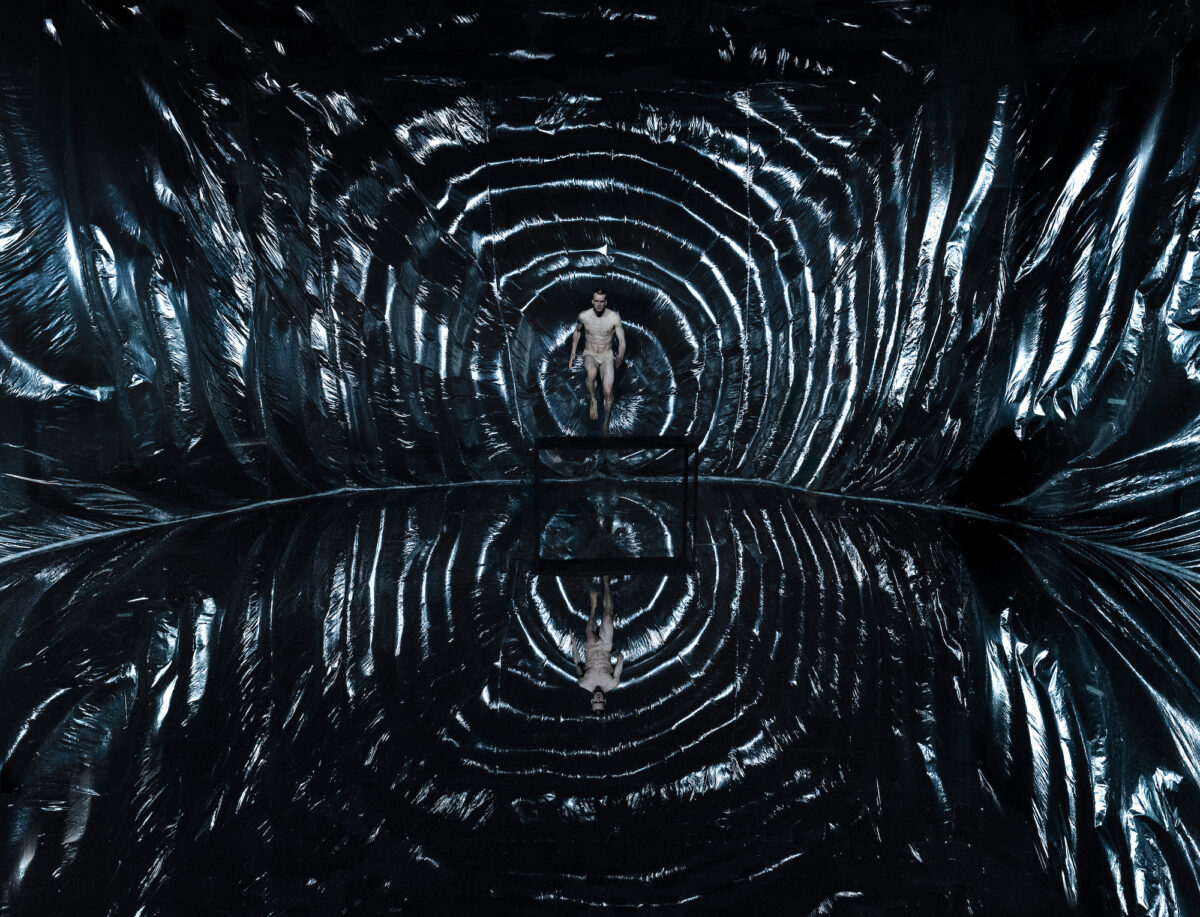 INK: The UK Debut of Dimitri Papaioannou's Masterpiece - FAD Magazine