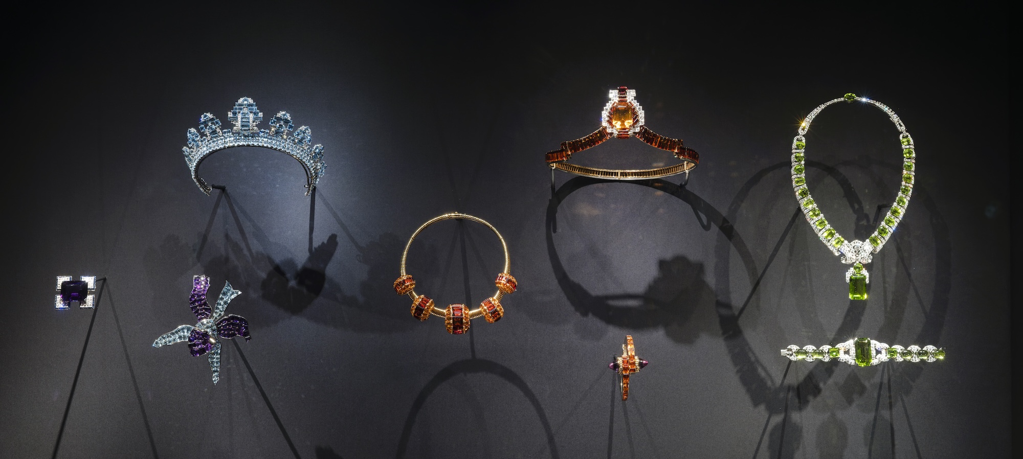 V&A Unveils First Major Cartier Jewels & Watches Exhibition in Nearly ...
