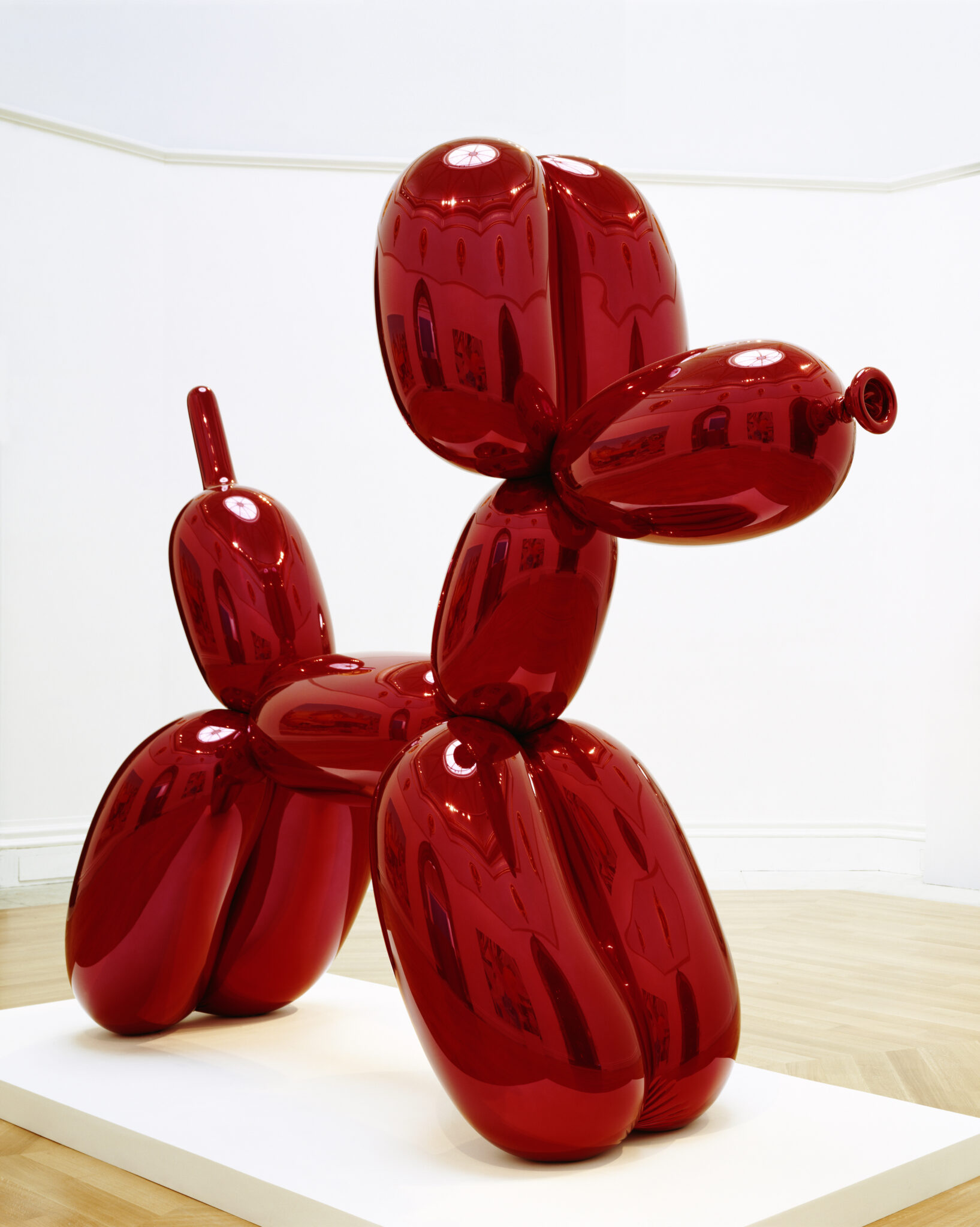 Jeff-Koons-Balloon-Dog-Red-1994-2000-©-Jeff-Koons-Photo-Mike-Bruce-Gate ...