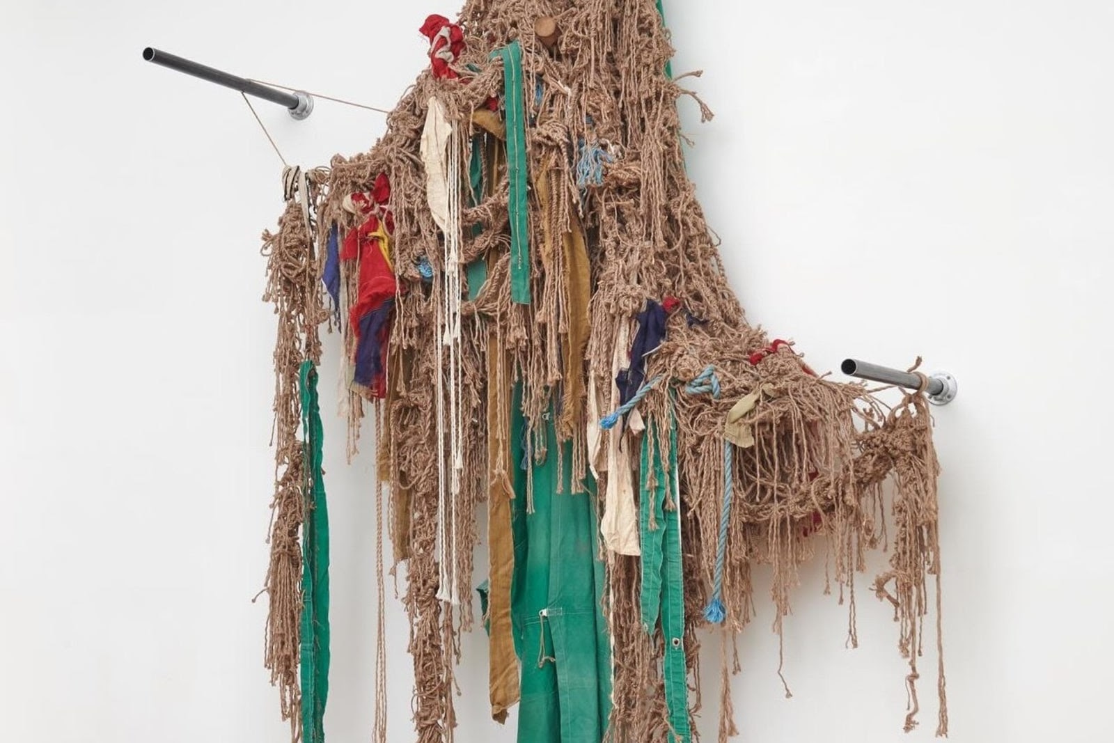 A London Exhibition on Textile Art Unveiled - FAD Magazine
