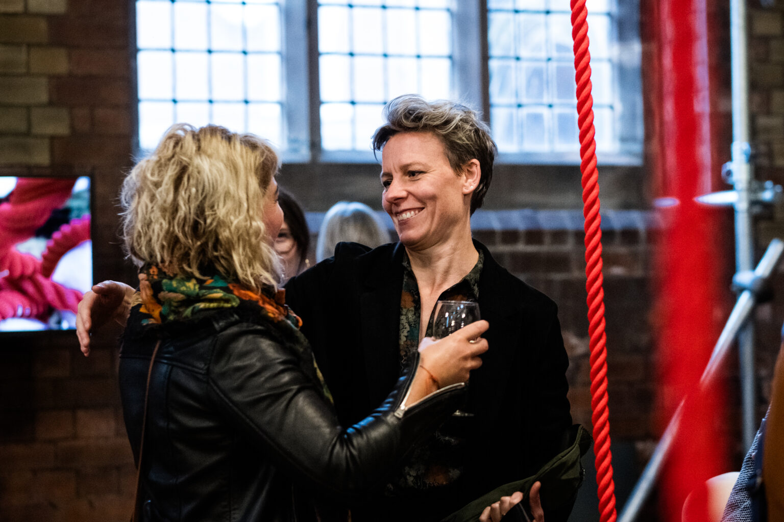 Artist Mella Shaw's Sculpture exposing sonar pollution wins £10,000 ...