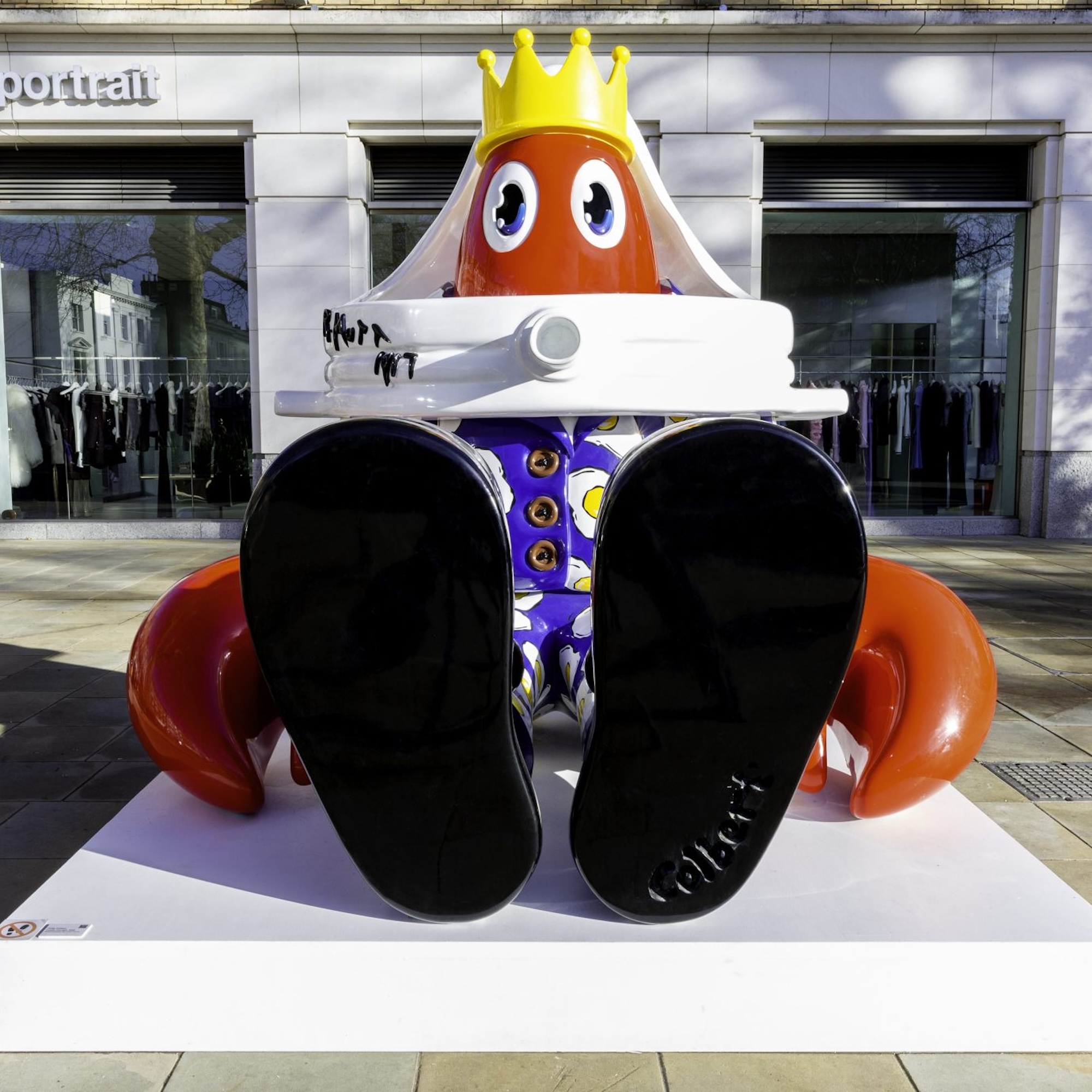 Philip Colbert's Lobster Sculpture's in the heart of Chelsea - FAD Magazine