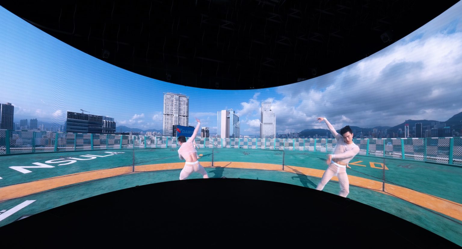 Wayne McGregor Infinite Bodies REVIEW: A Kinetic Playground - FAD Magazine