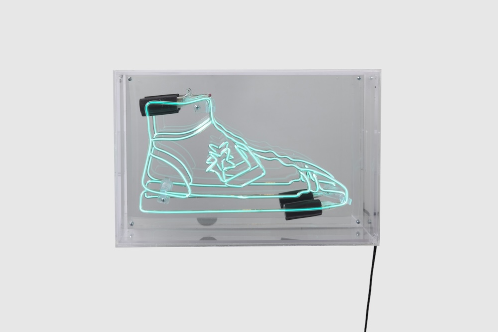 neon-converse - FAD Magazine