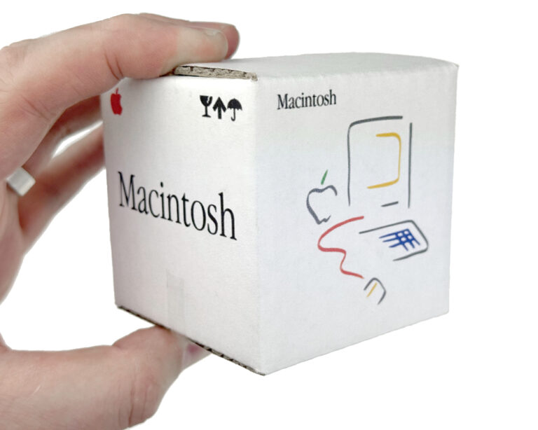 Pico-Mac-Nano: A Miniature Mac Replica - FAD Magazine