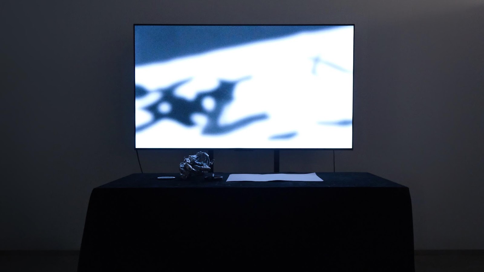 Mechanical Vulnerabilities: The Open Structures of Mo Cheng - FAD Magazine